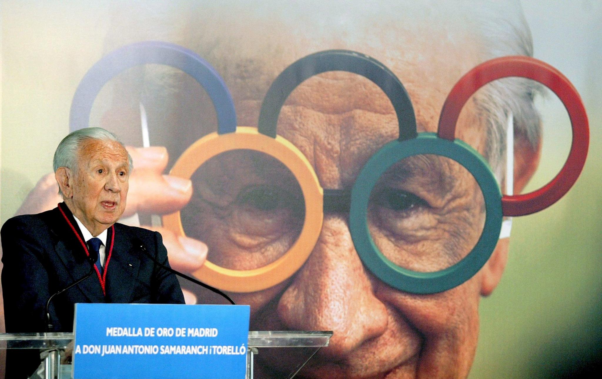 Los Reyes presidirán esta tarde el funeral de Samaranch