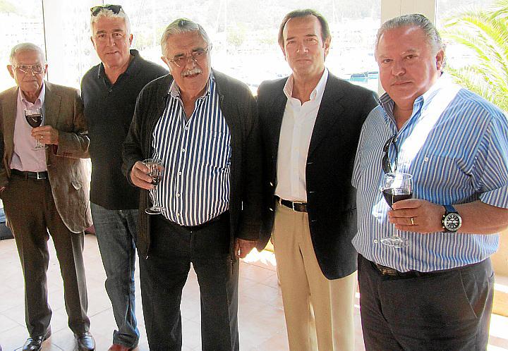 Fotogalería: Homenaje a Javier Mayol en la Estación Naval del Port de ...