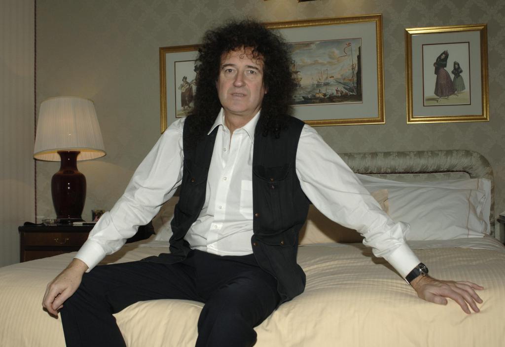 Brian May se somete a pruebas para descartar un cáncer
