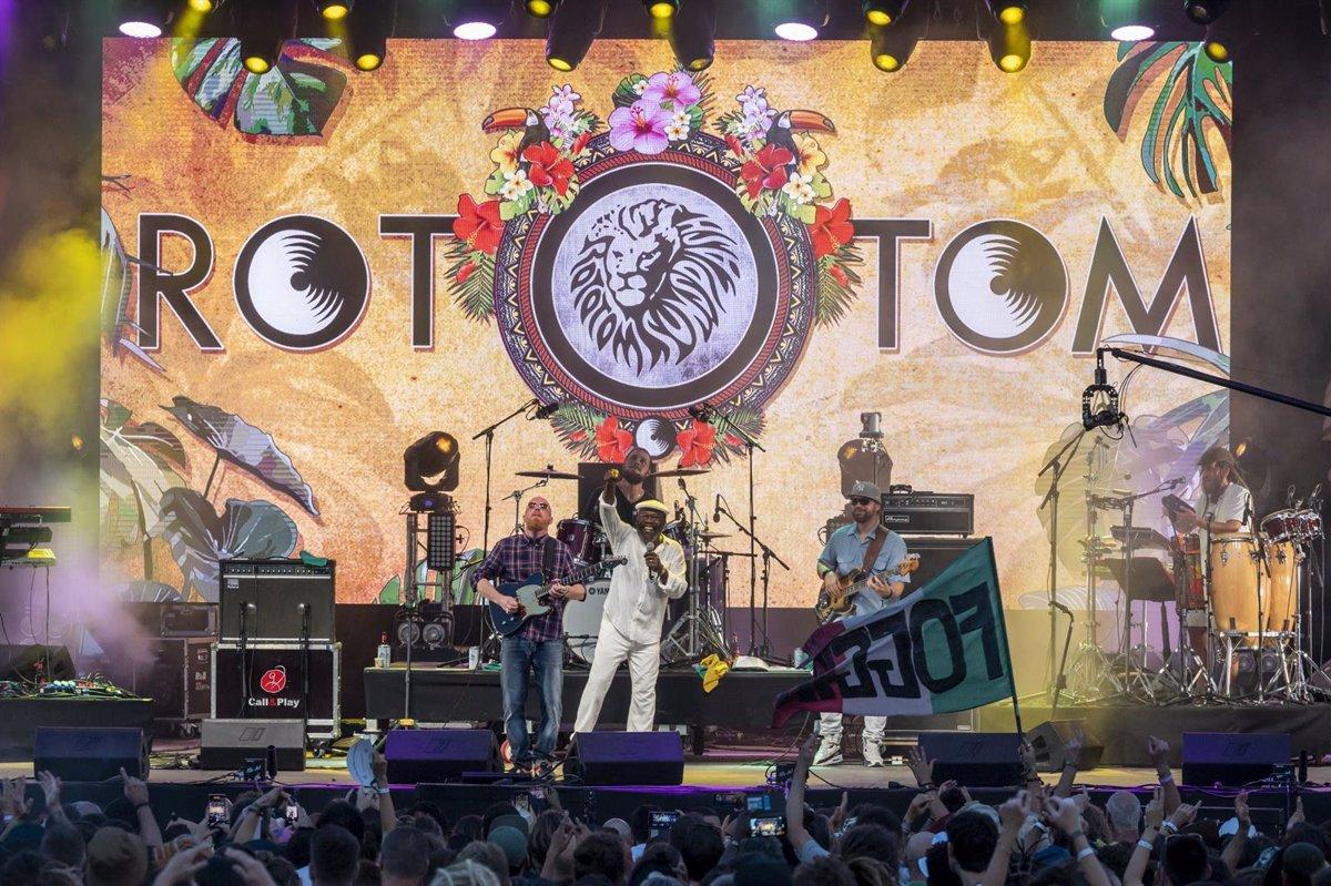 El Rototom reabre este jueves tras el desalojo por el viento y permite ...