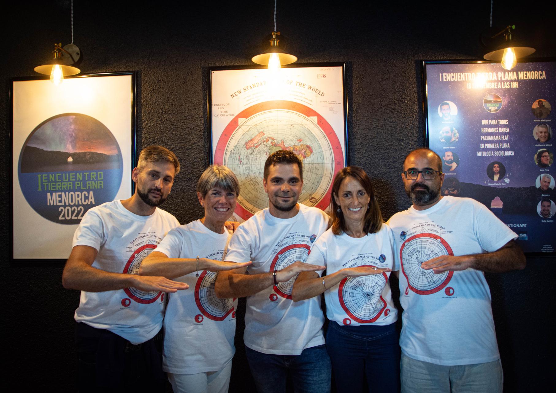 Los terraplanistas en Menorca: «No existe evidencia de la curvatura ...