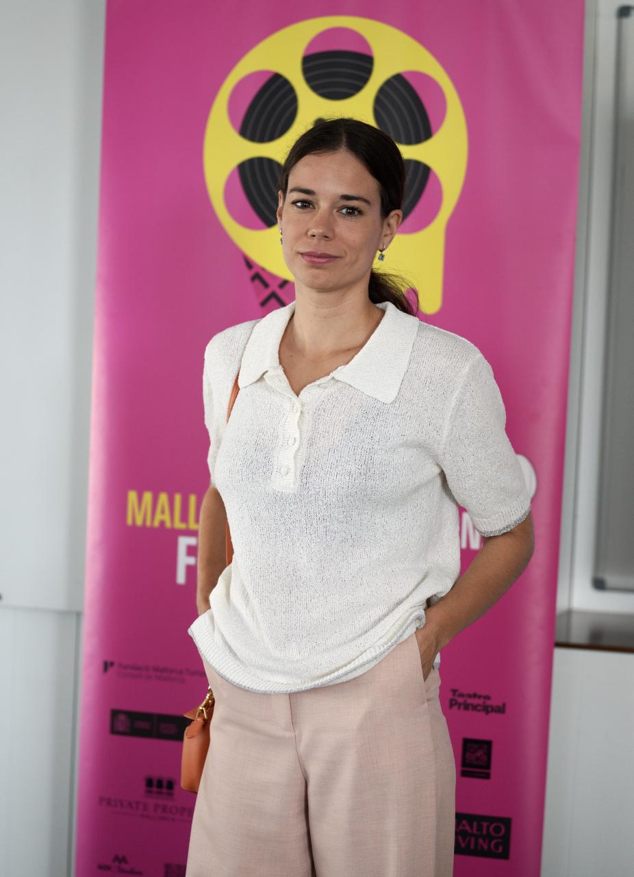 Laia Costa: «Nadie debería sufrir por ser madre; es un chip que debemos ...