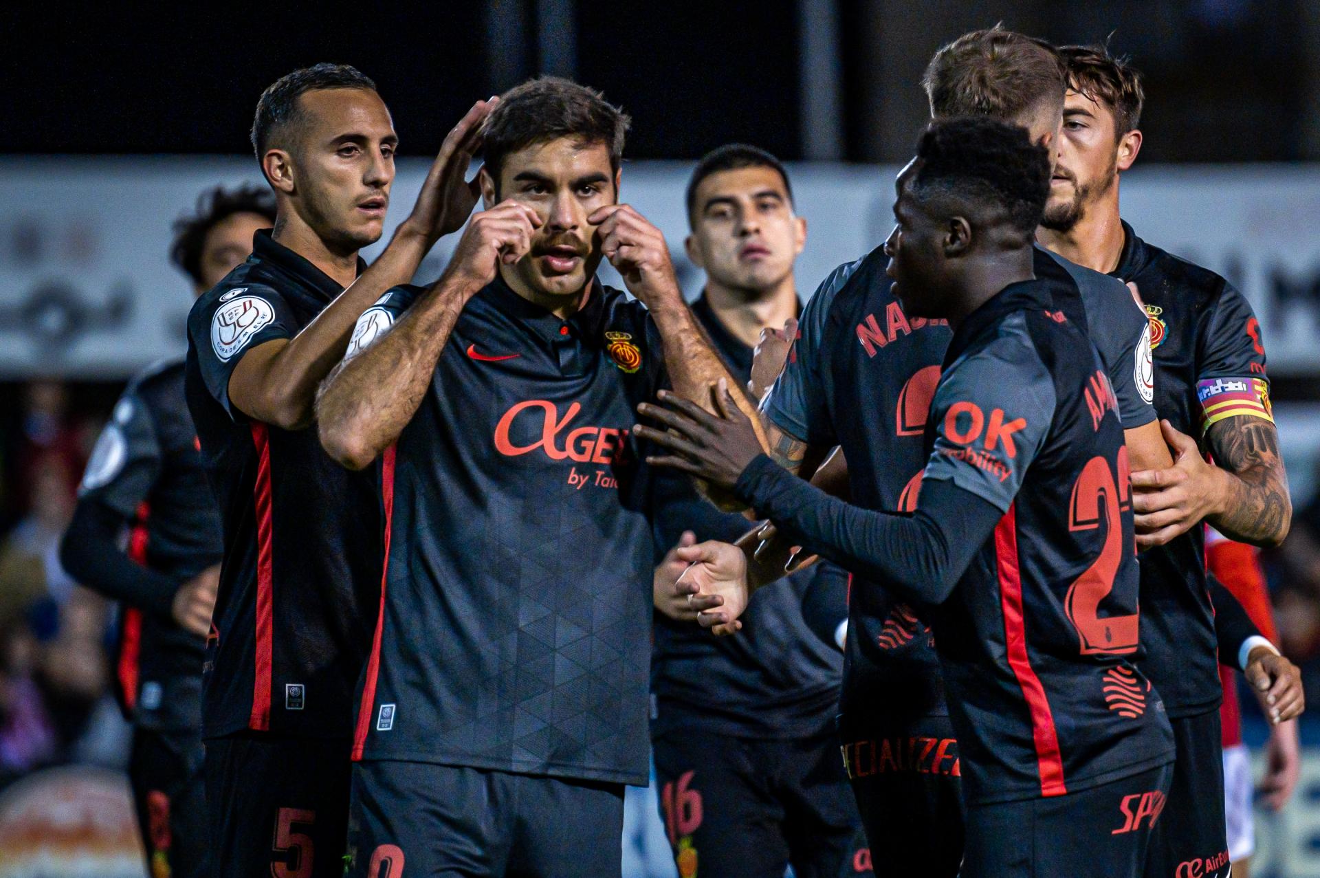 El Real Mallorca, lejos del descenso y en la segunda ronda de la Copa ...