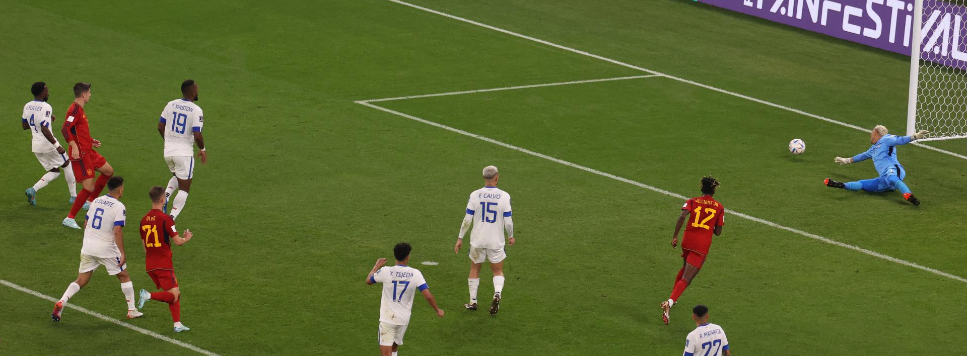 Fotogalería: Las mejores imágenes del primer partido de 'La Roja'