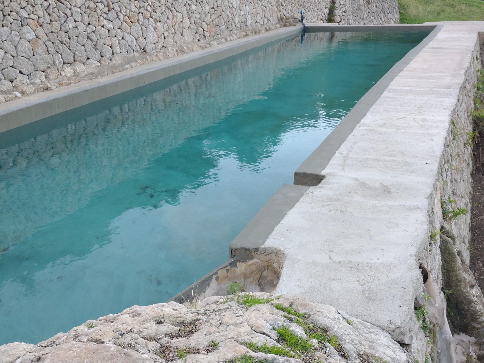 Restauran el aljibe de Planicia para usos agrícolas y contra incendios