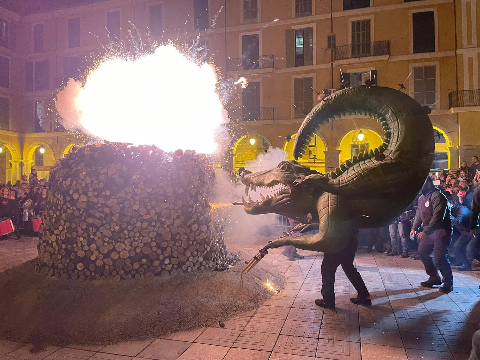 Fotogalería: El Drac de na Coca vuelve a rugir en Palma