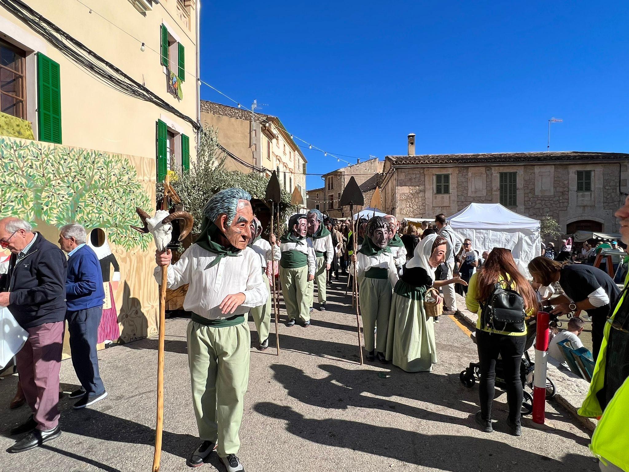 Fotogalería: La Fira de s'Oliva de Caimari, en imágenes