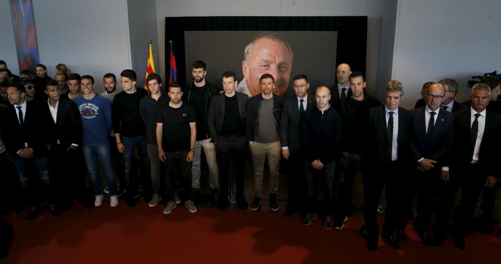 60.525 personas despidieron a Johan Cruyff en el Camp Nou