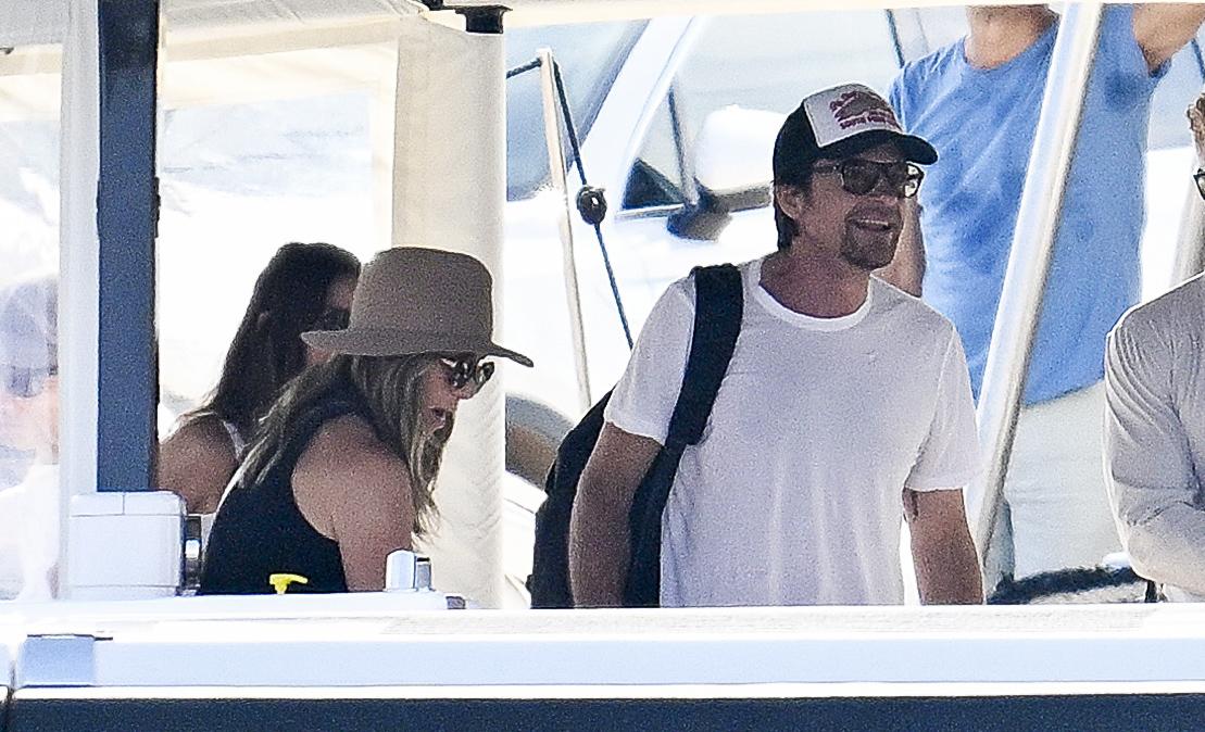 Fotogalería: Jennifer Aniston y Jim Curtis, vacaciones románticas en Mallorca