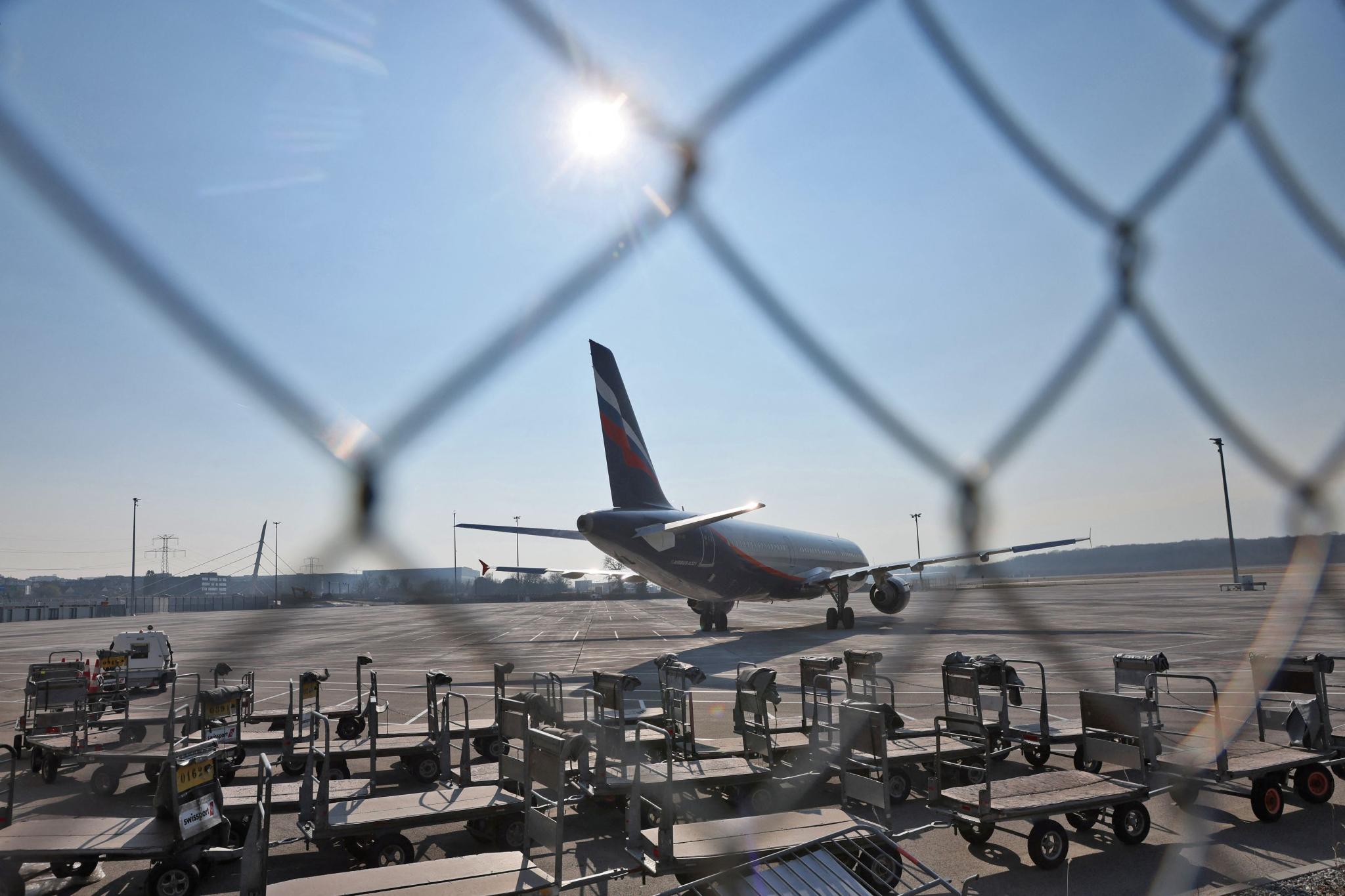 La compañía aérea rusa Aeroflot cancela 49 vuelos por fallo en sus ...