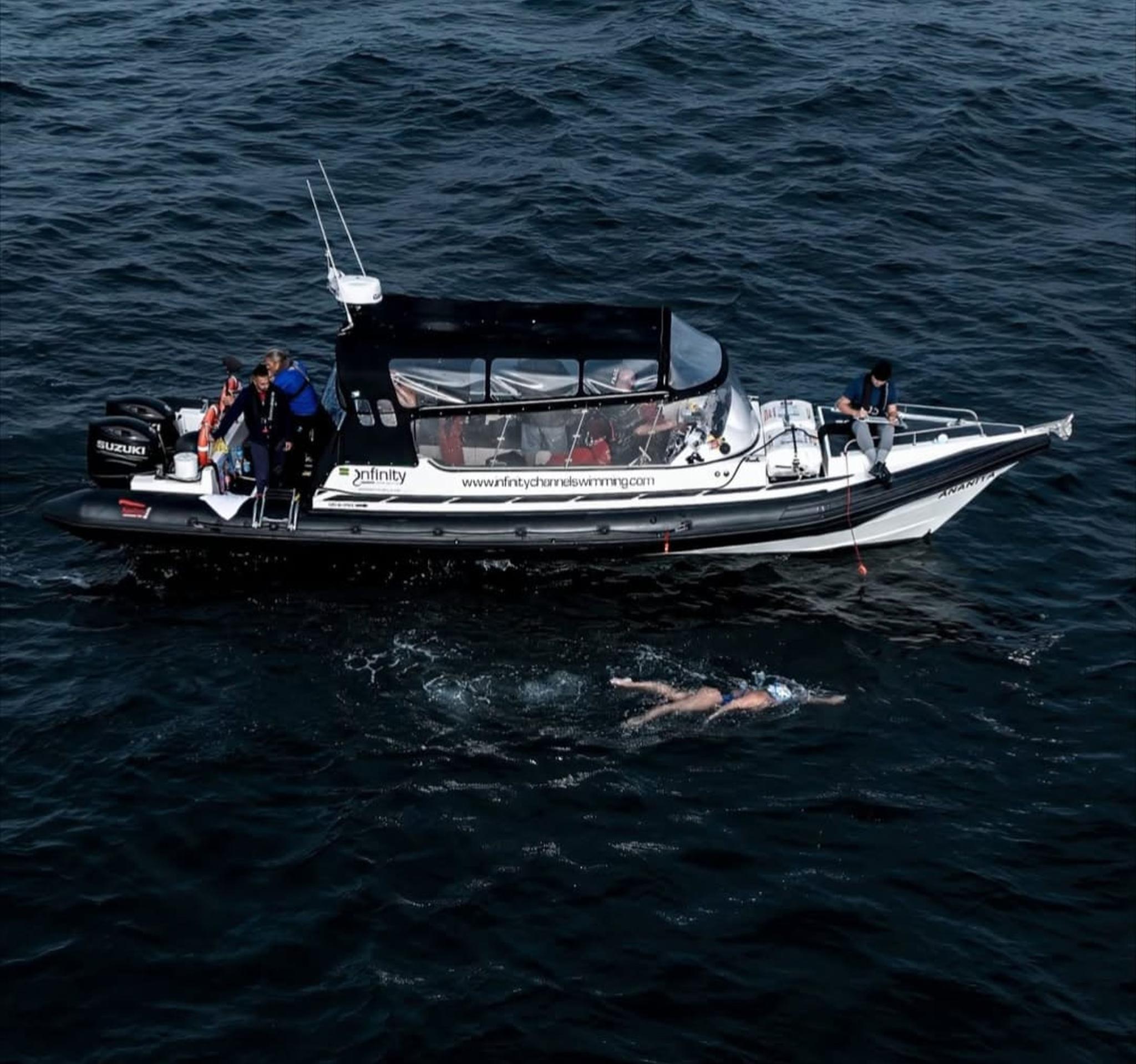 Los nadadores Natalie Pohl y Andy Donaldson intentarán el reto de dar ...