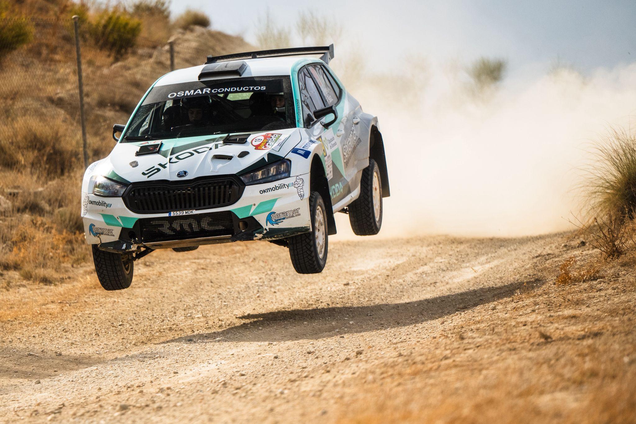 Nuria Pons revalida el título de campeona de España de rallyes de tierra