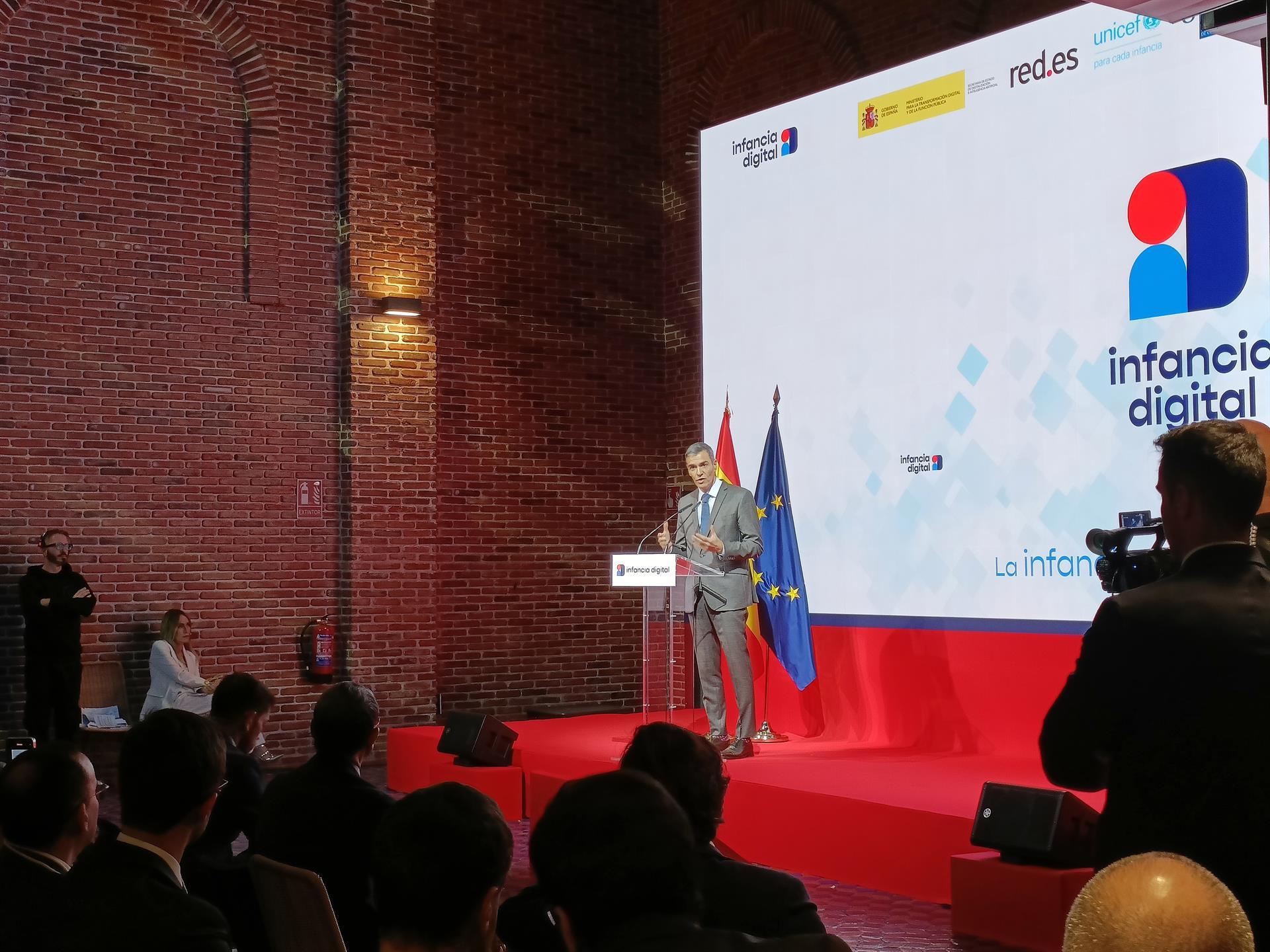 Sánchez pide a las grandes tecnológicas que protejan a los niños: «No ...