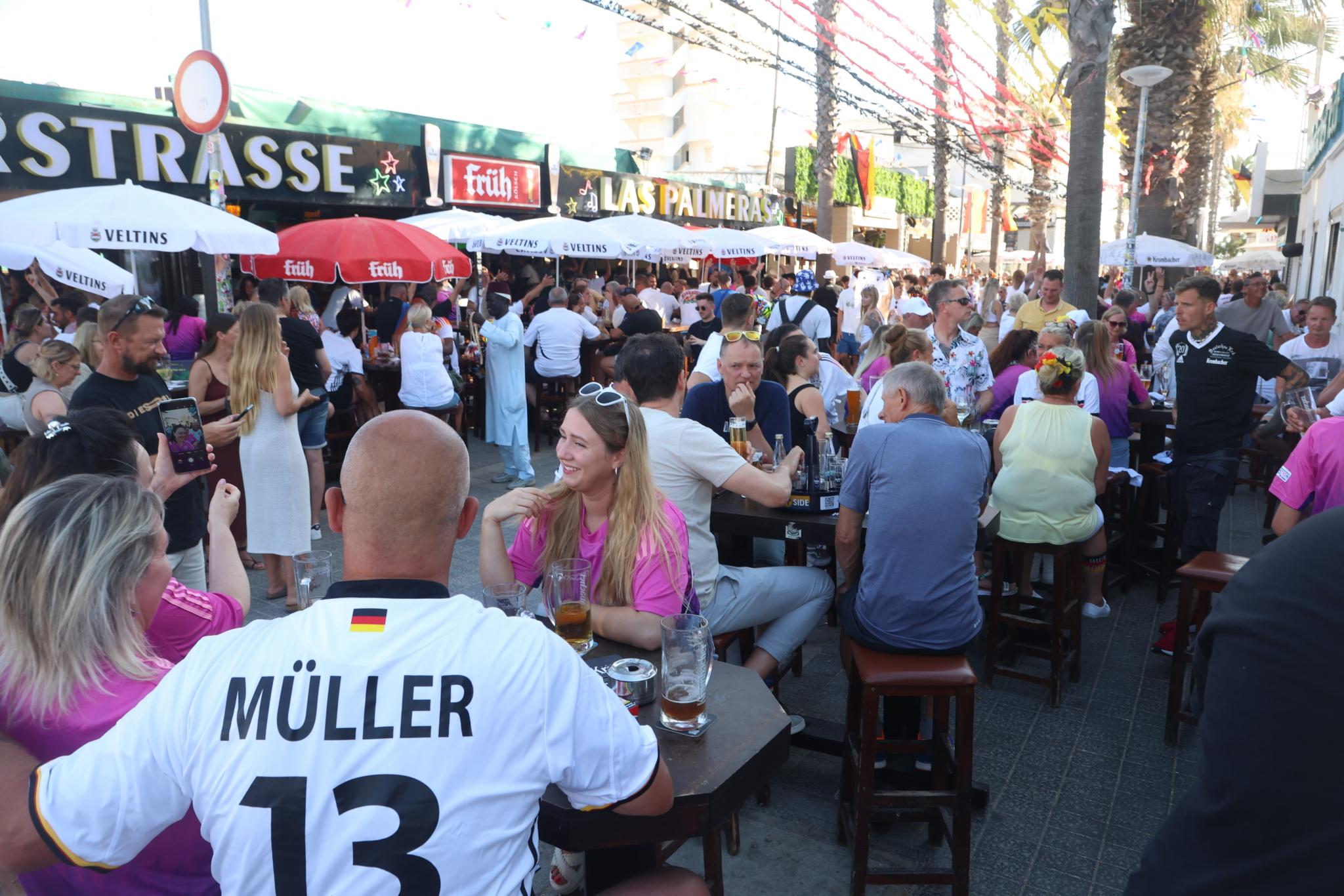 Alemanes y británicos optan por la prudencia con estancias más cortas