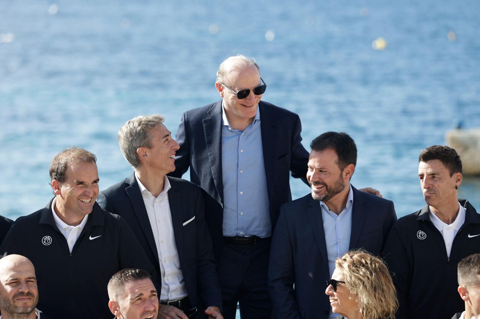 Kohlberg abre las puertas a que haya más de un fichaje en enero