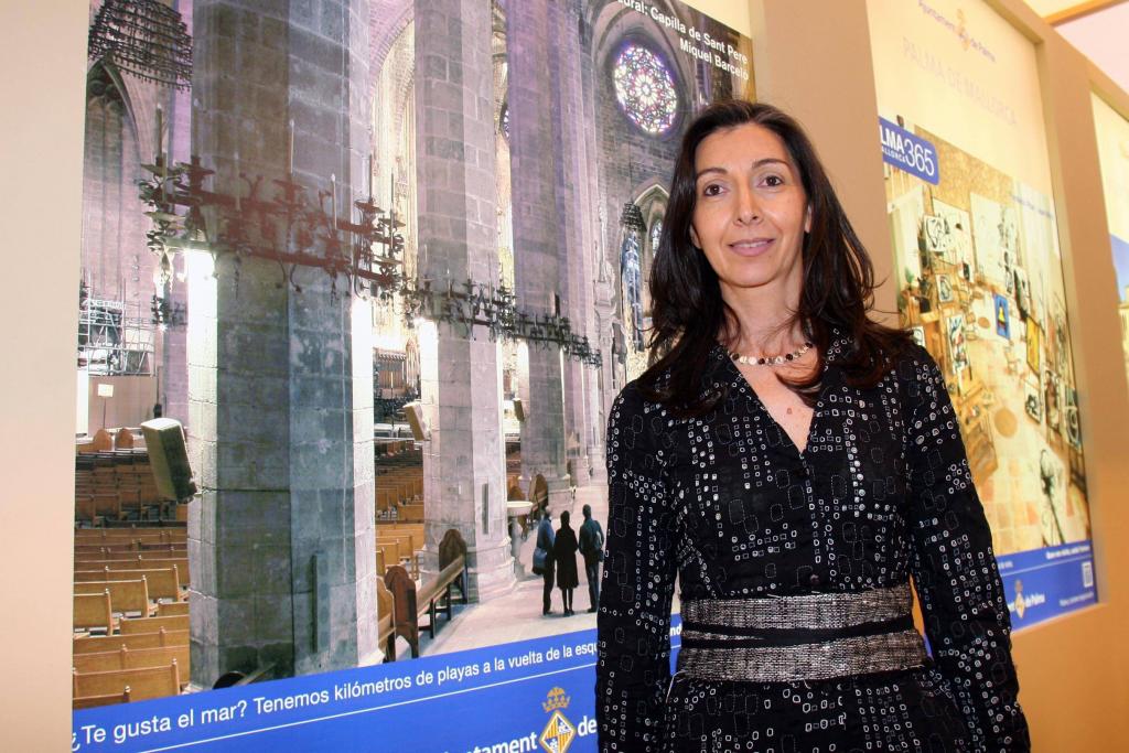 Borràs renuncia a su acta de concejala un día después de negarse a hacerlo