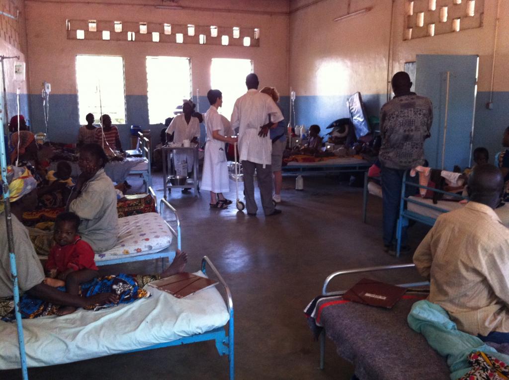 Pediatras mallorquines ayudan a los niños del Chad, el corazón seco de ...