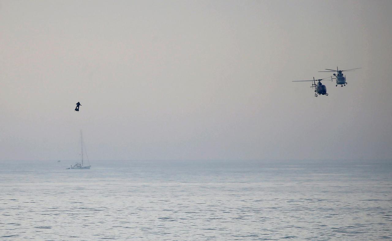 Canal de la Mancha: Frank Zapata lo cruza en flyboard