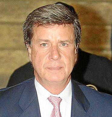 Cayetano Martínez de Irujo operado de urgencia por una obstrucción ...