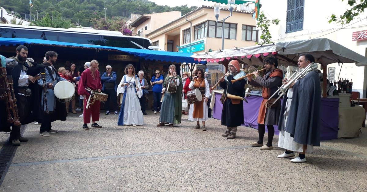 mercado medieval en mallorca/capdepera celebra su mercado medieval