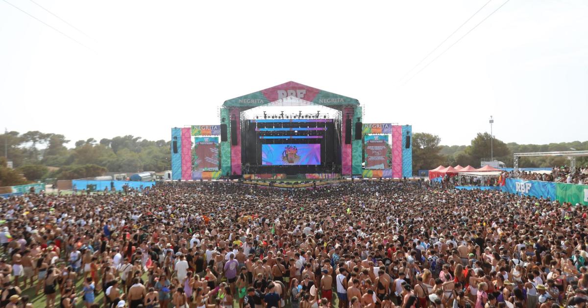 Facua denuncia al festival Reggaeton Beach por cláusulas abusivas