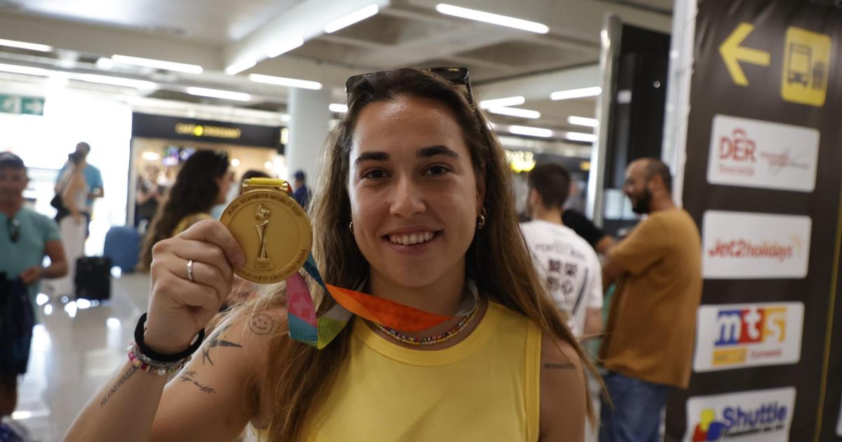 Mundial femenino 2023 | Cata Coll llega a Mallorca tras ganar el campeonato