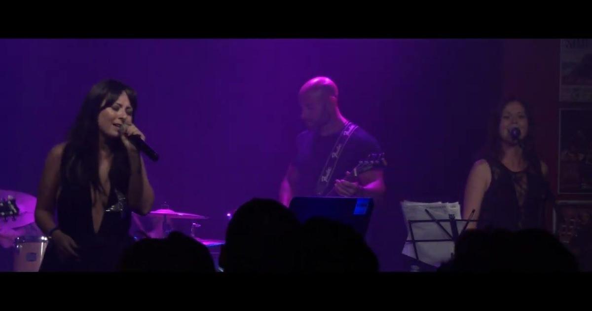 Toda la noche en la calle ofrece un concierto, tributo a Amaral