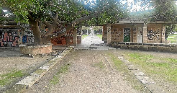 Parque Krekovic | Más chapuzas | Protocolo con doña Sofía