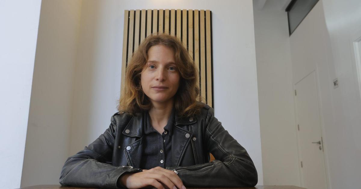 Poesía en Mallorca | Clara Fontanet: «Nos pasamos la vida intentando ...