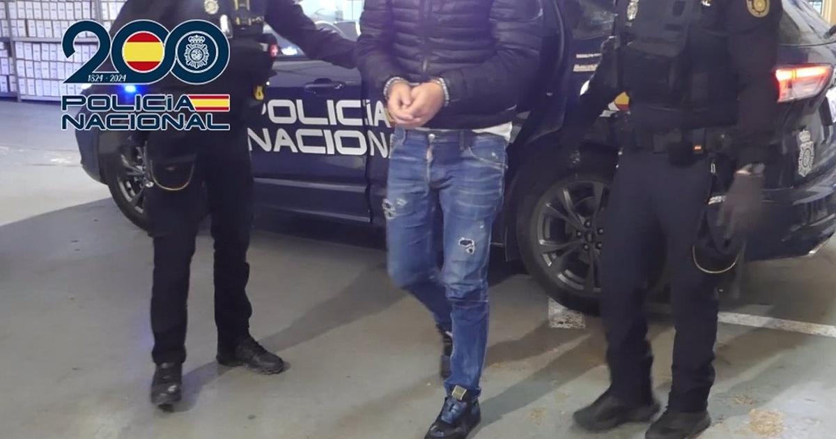 Detenido en el aeropuerto de Valencia un fugitivo albanés reclamado por Bélgica para cumplir ...