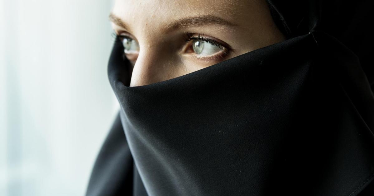 Nueva norma en Suiza: prohíben cubrir el rostro en lugares públicos ...