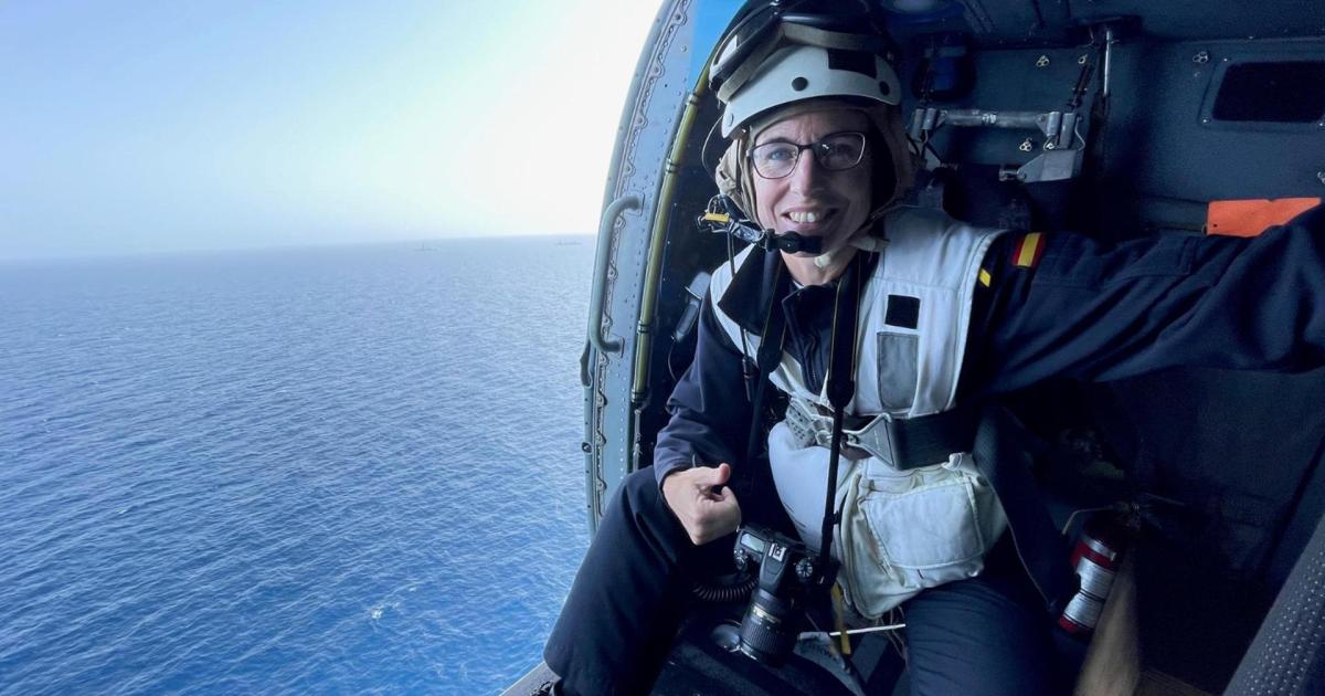 La mallorquina Laura Pons, primera y única mujer buceadora caza minas ...