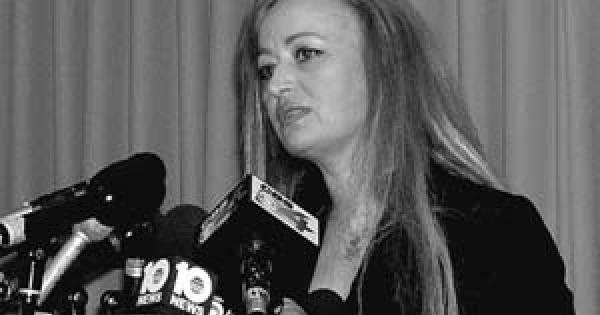 La secta de los raelianos anuncia el nacimiento del primer bebé clonado