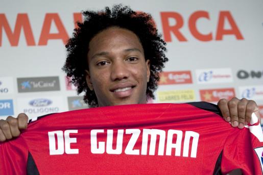 Jonathan de Guzmán, primer fichaje de la era Laudrup