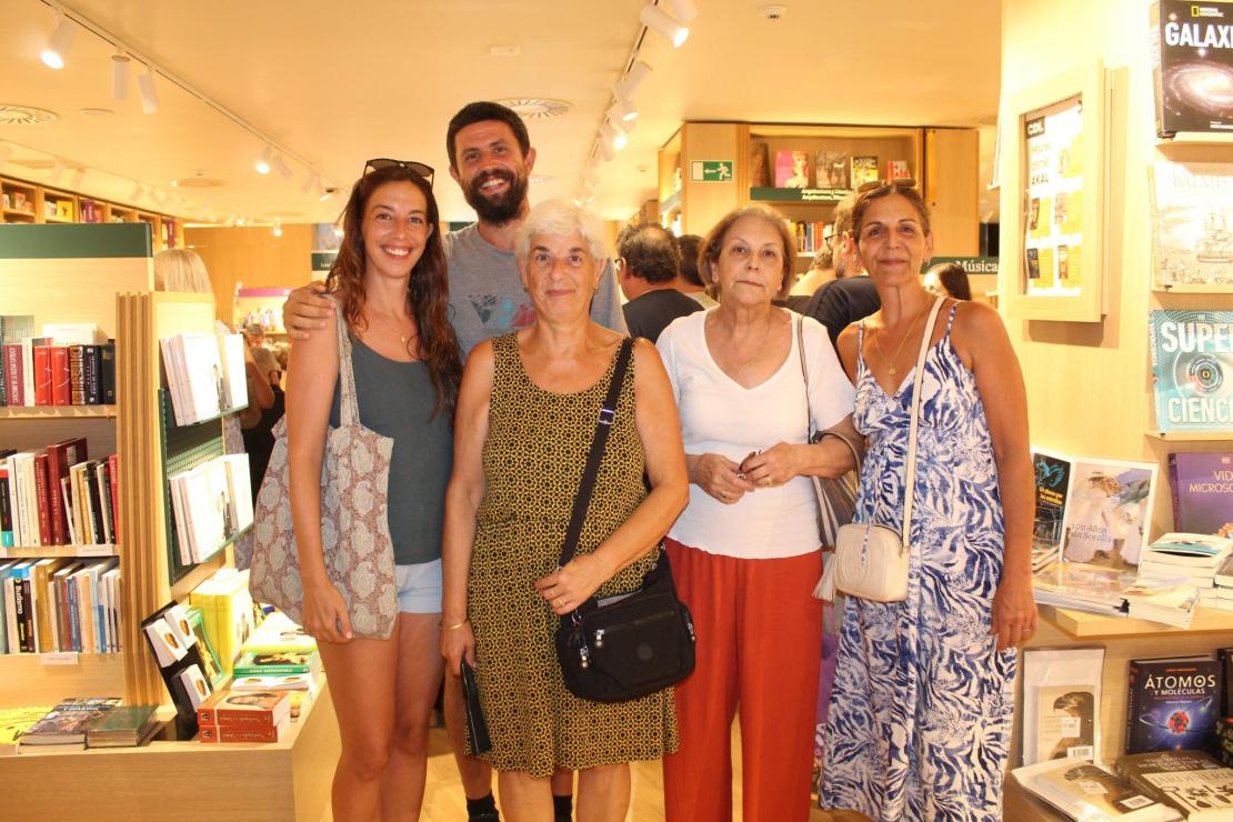 Fotogalería: Imágenes de la presentación del libro 'La Paca, Son Banya ...