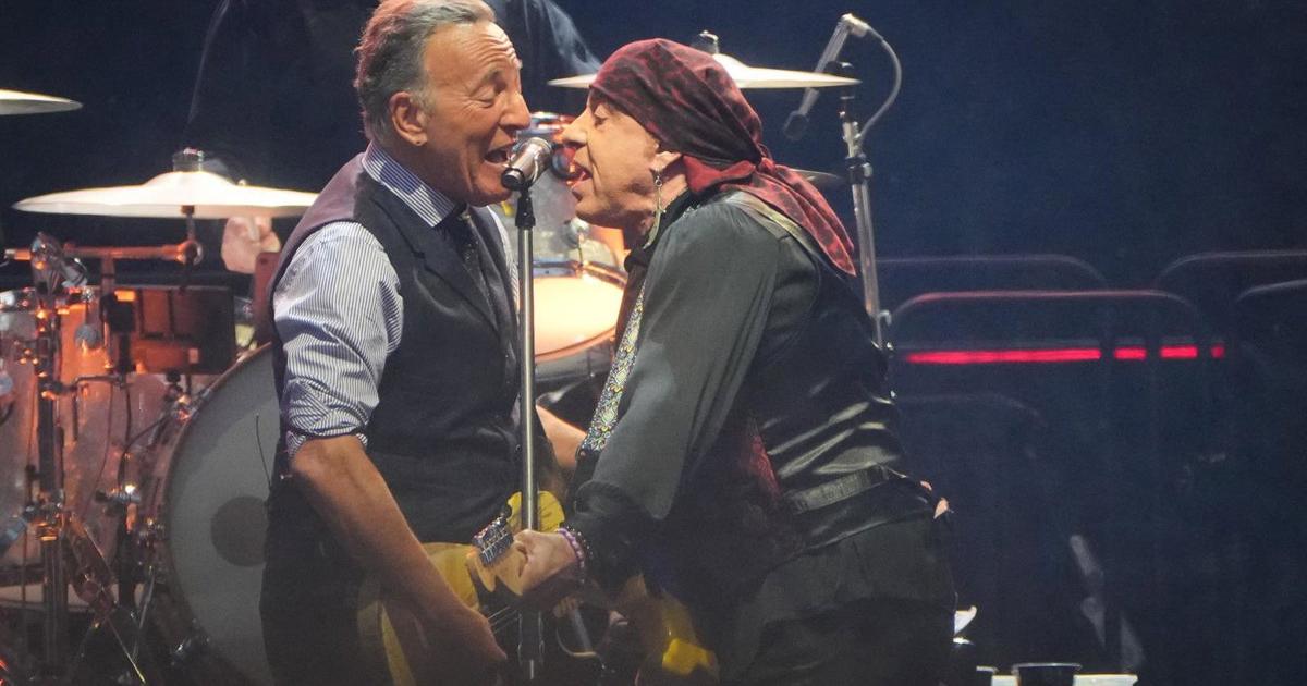 Cerca de 80.000 personas asistieron a los dos conciertos de Bruce ...