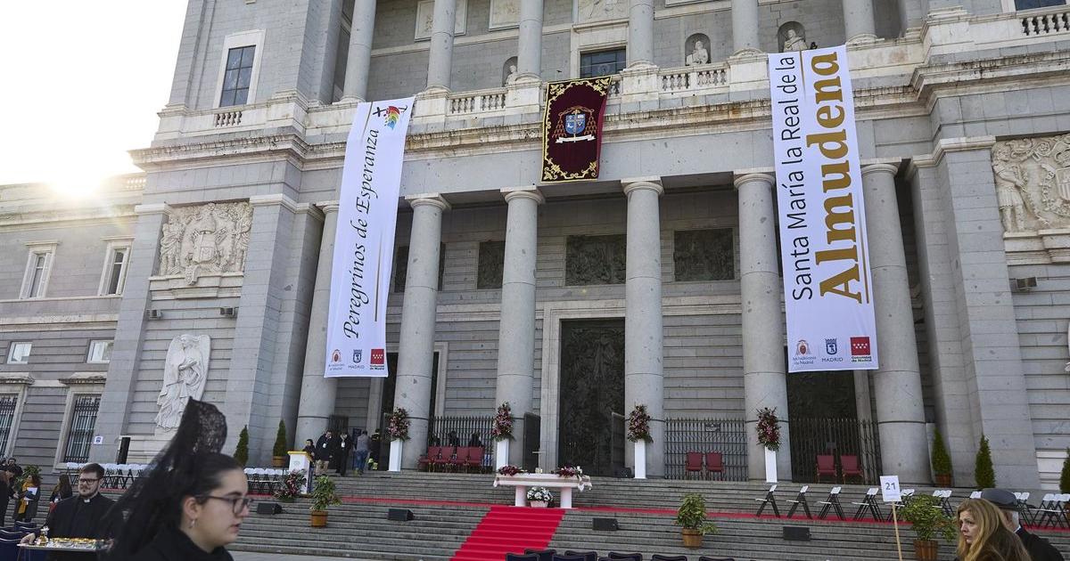 Ortega pide a la Virgen de la Almudena "que libere a Madrid y a España ...